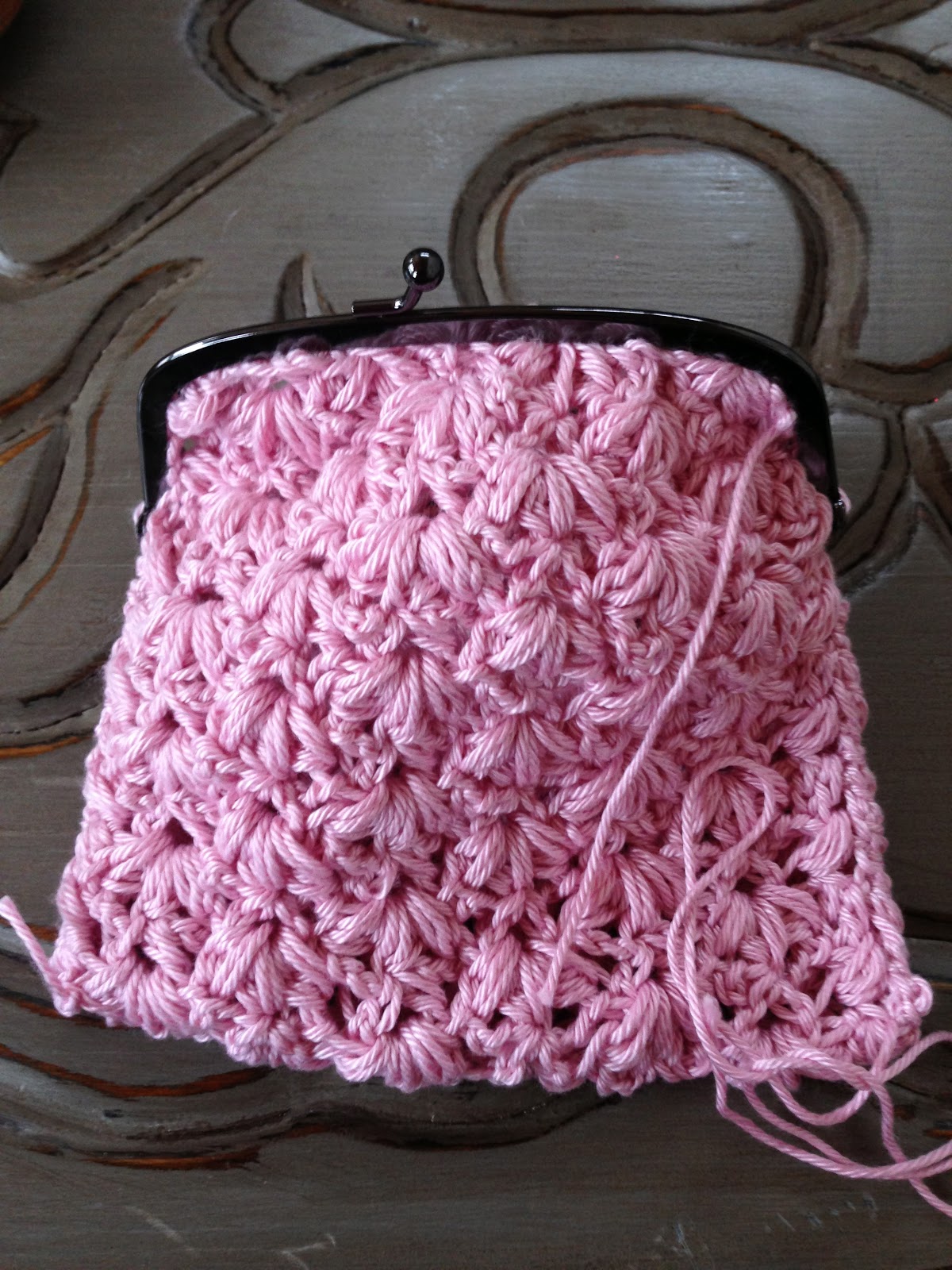 Annoo's Crochet World: Shabby Chic Evening Purse Free Pattern