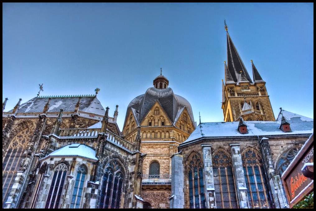Aachen Cathedral: Great cathedral with historical, architectural and ...