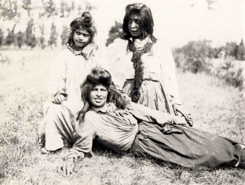 Early Edwardian Life Through Beautiful Photos Taken by Émile Zola ...