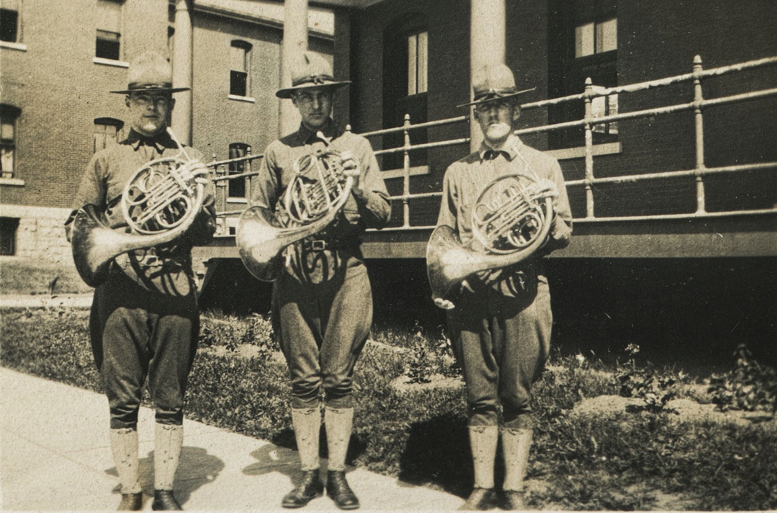 TempoSenzaTempo: A U.S. Army Horn Trio