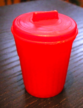 My dad: Vero's Inventions: TRASH CAN CANDY