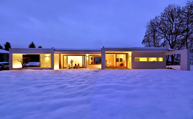 Casas Minimalistas y Modernas: Casa Horizontal y Minimalista en Italia