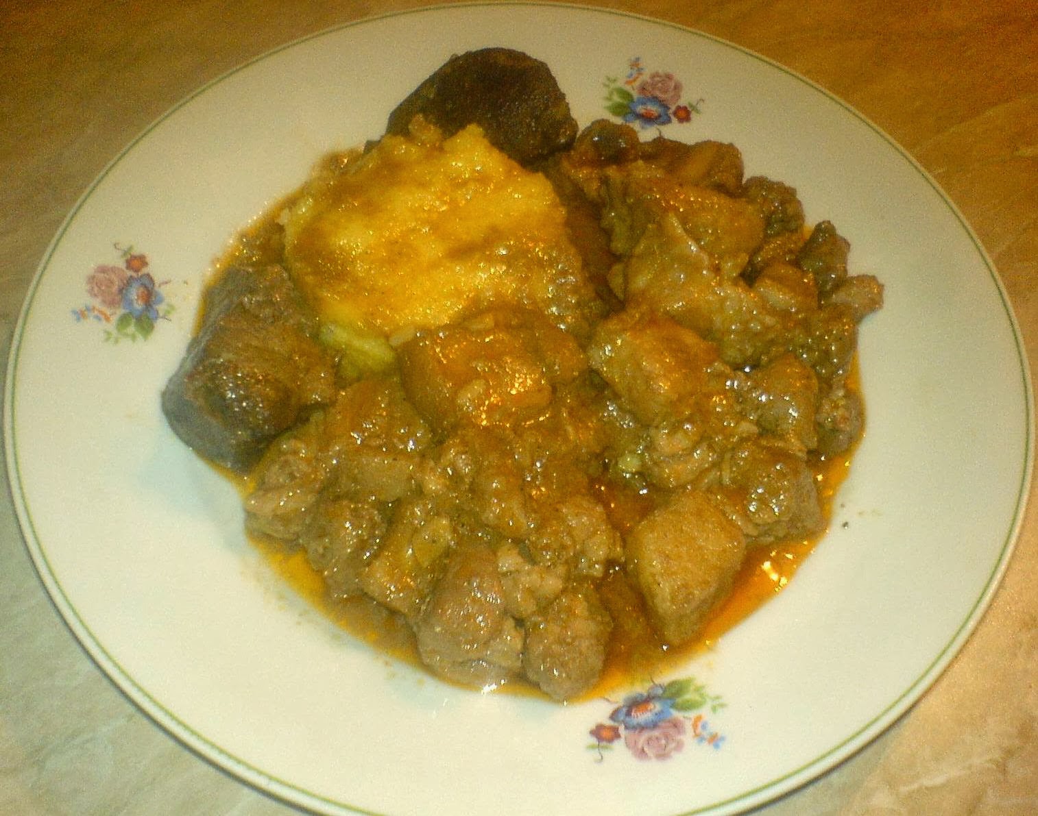 Tochitura de porc | Preparatedevis.ro