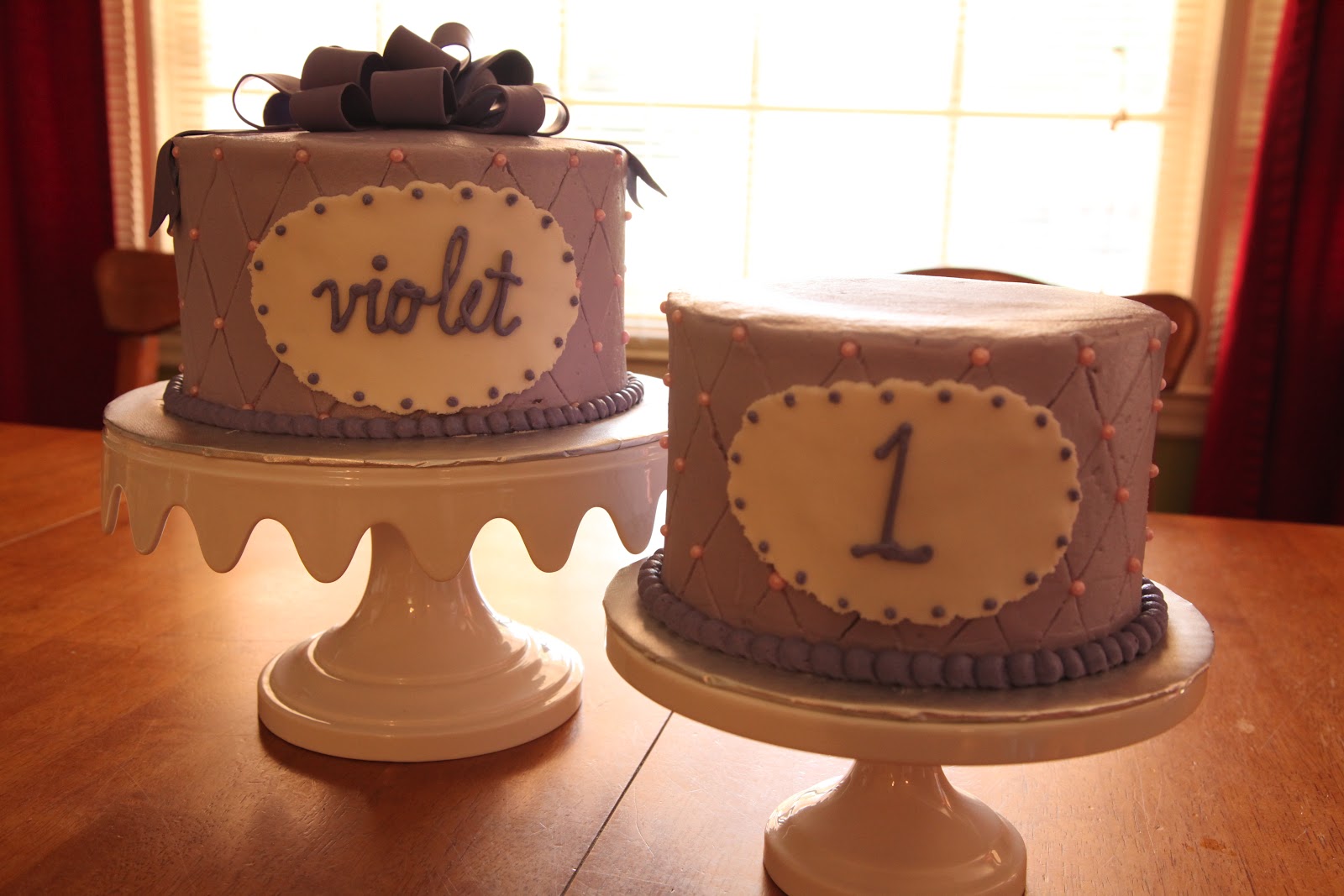 the cake box girls: Violet's first birthday cake