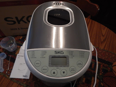Holiday Gift Guide 2015: SKG Bread Maker - Ramblings of a Coffee ...