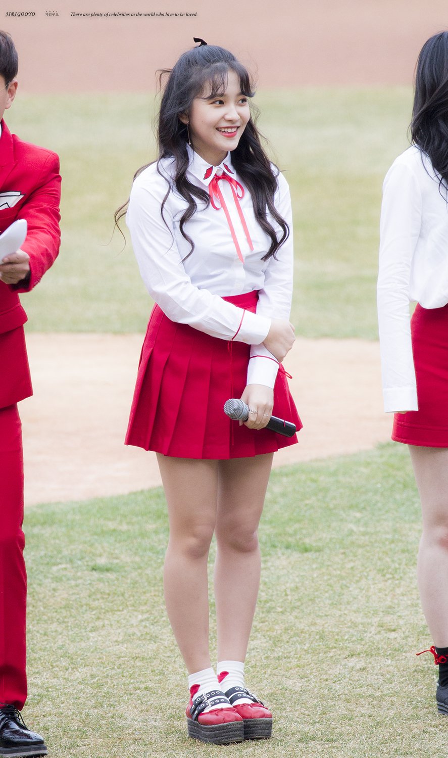 I Love Red Velvet : YERI RV - 2017 KBO CHAMPIONSHIP OPENING