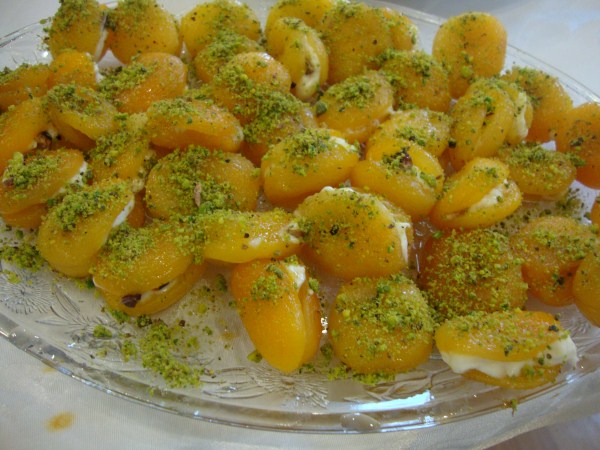 MORTENCERE: KAYMAKLI KAYISI TATLISI