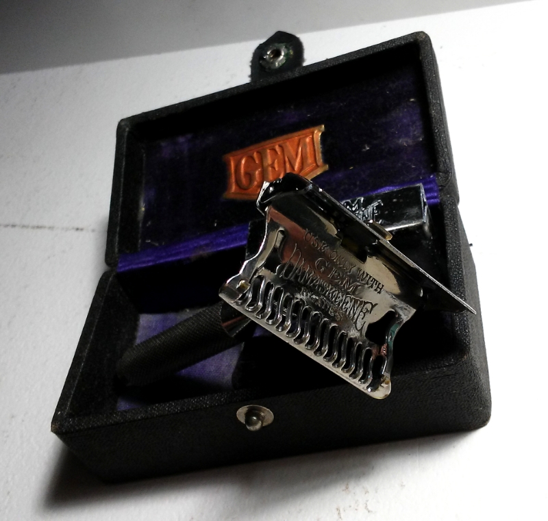 Razors for the Wet-shaving Semi-serious Collector: Star, Gem, and Ever ...