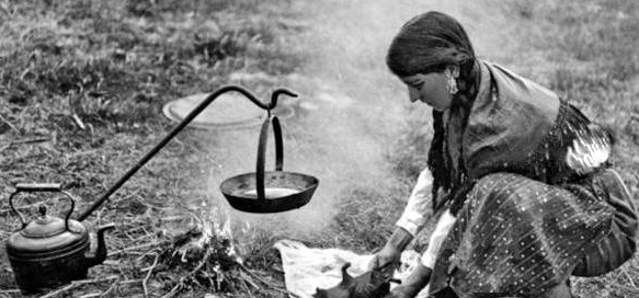 Tour Scotland: Old Photographs Gypsy Camp Near Pitlochry Highland ...