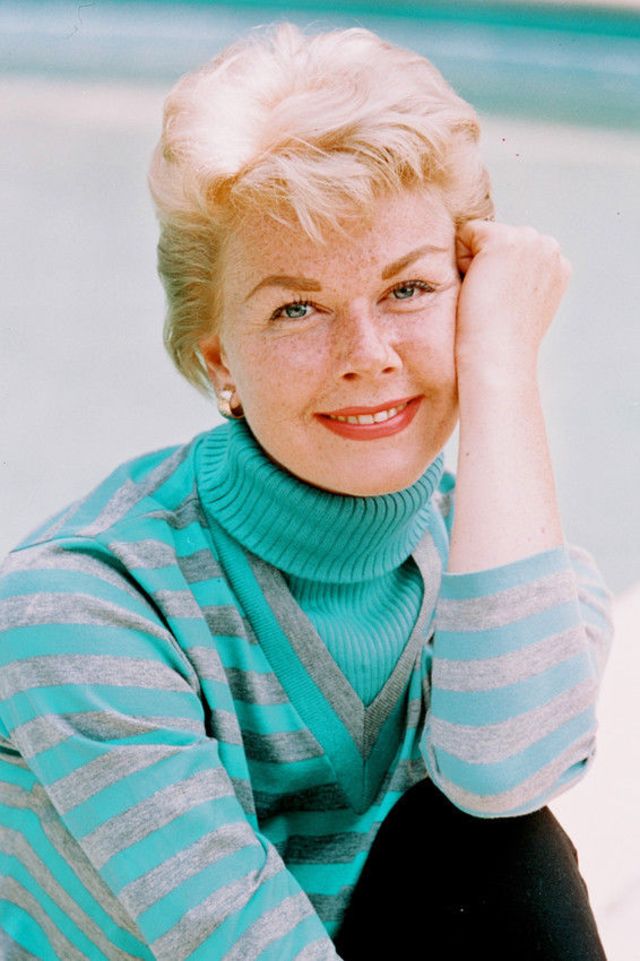 30 Wonderful Color Photographs of Doris Day, America’s Box-Office ...