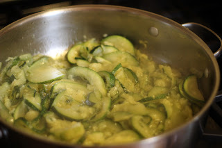 Food and Hearth: Surprisingly Delicious Use-Up-All-The-Zucchini Spaghetti