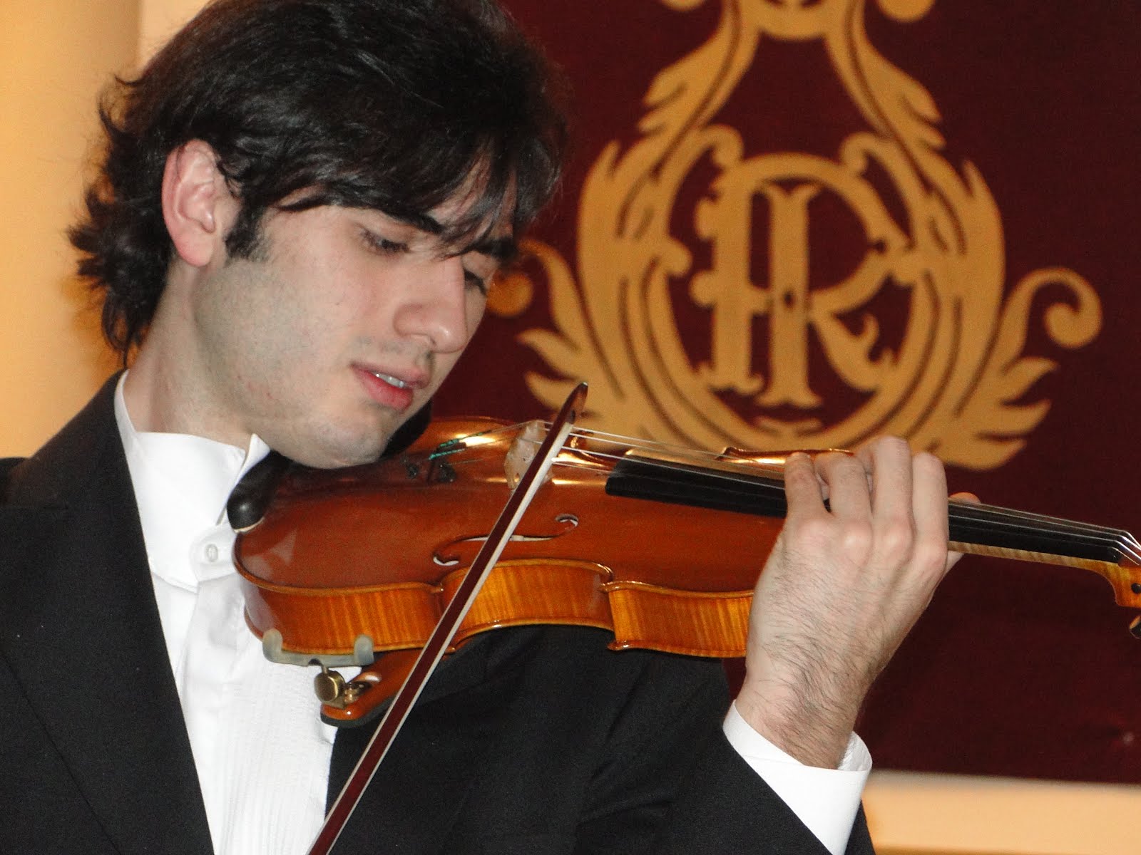 Blog del C.E.C.N.F.A: UN VIRTUOSO DEL VIOLIN