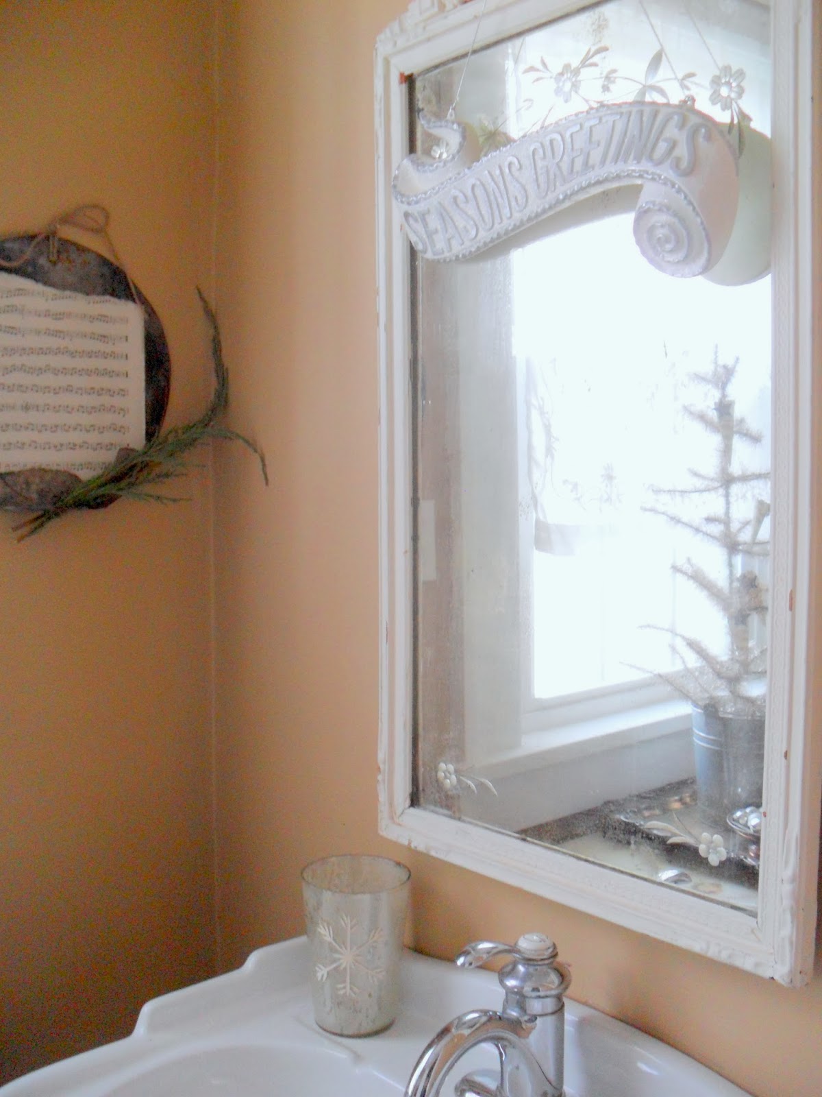 must love junk: Blinged Out Bathroom