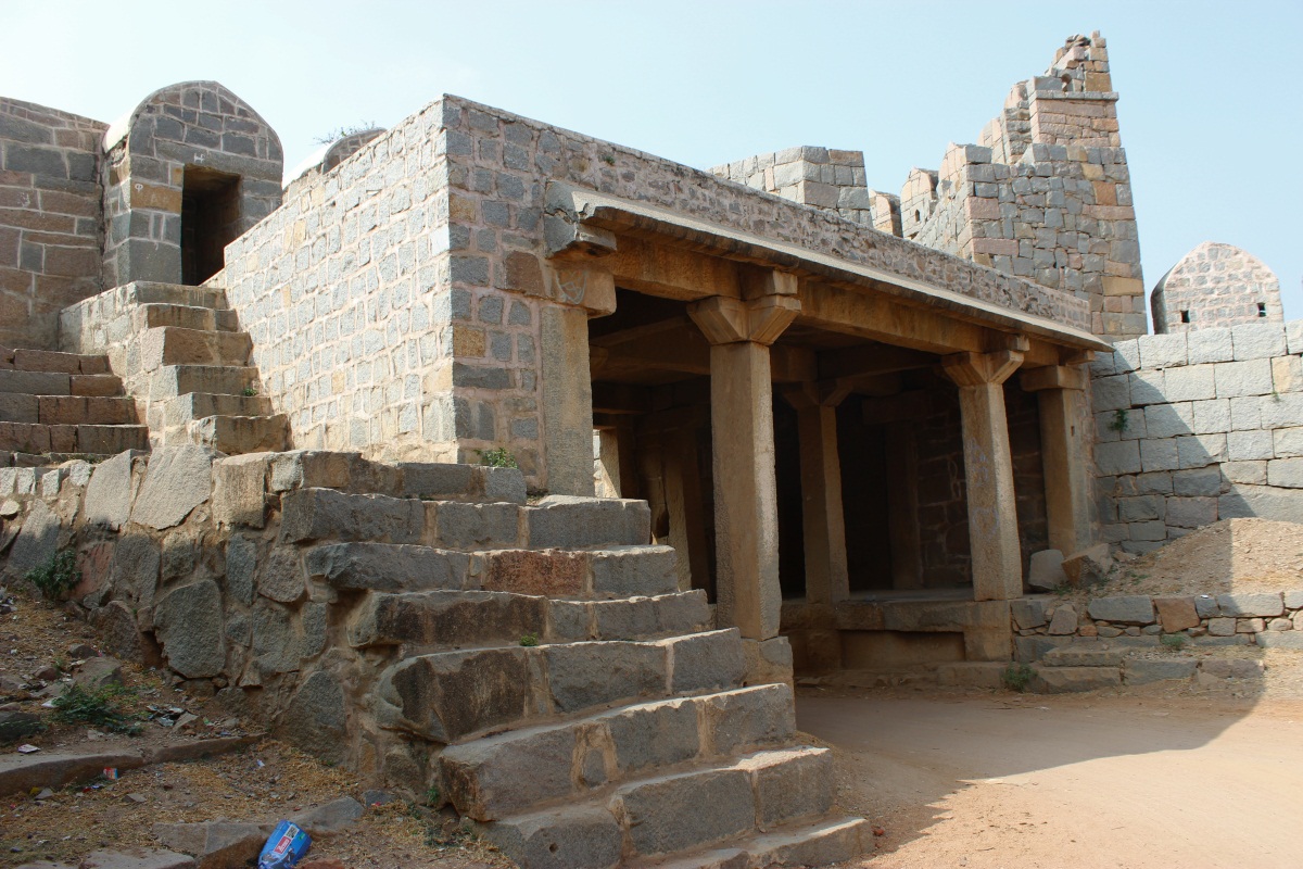 Journeys across Karnataka: Mudgal Fort's North Gate