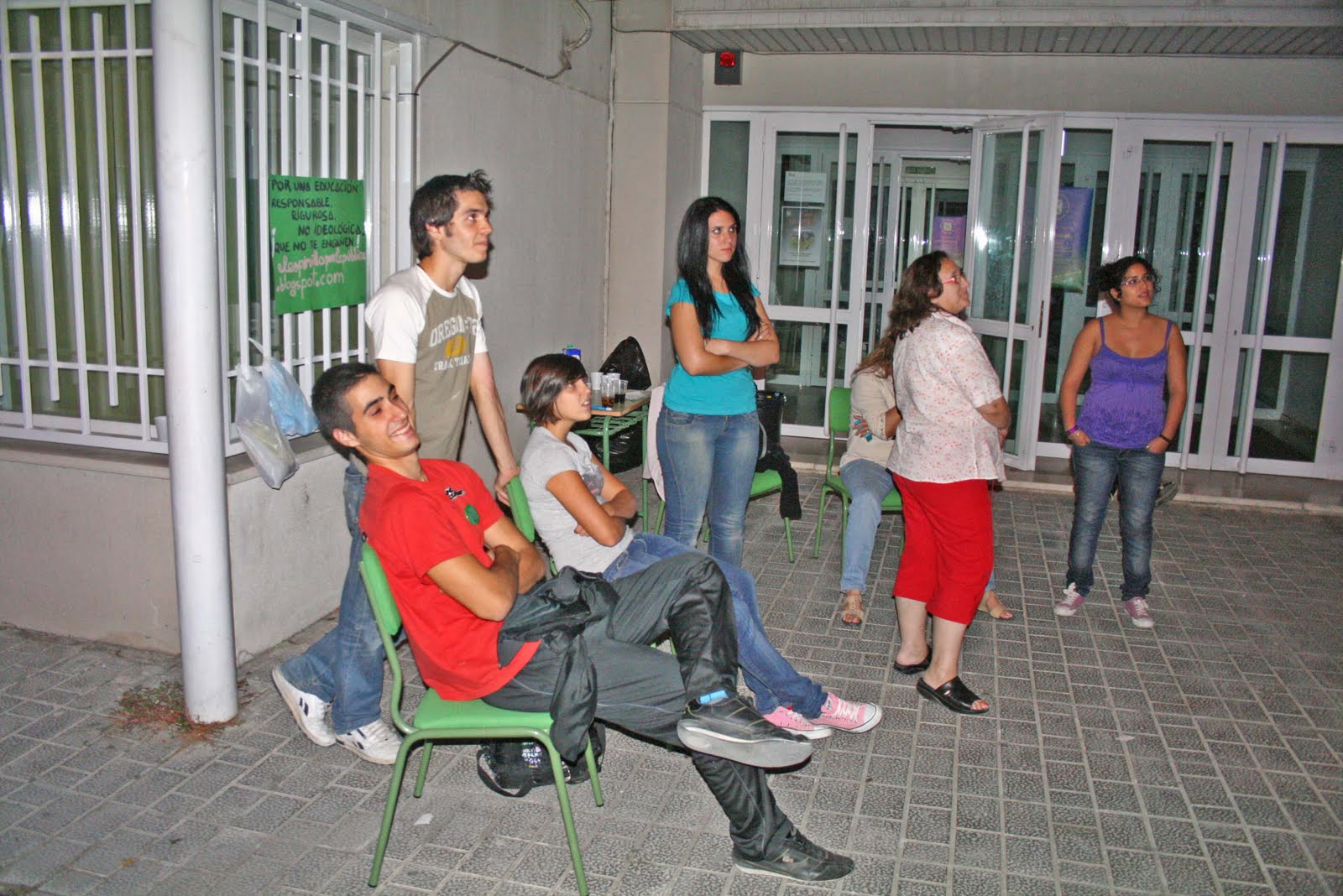 AMPA del IES El Espinillo - Madrid: FOTOS ENCIERRO 03 OCTUBRE 2011