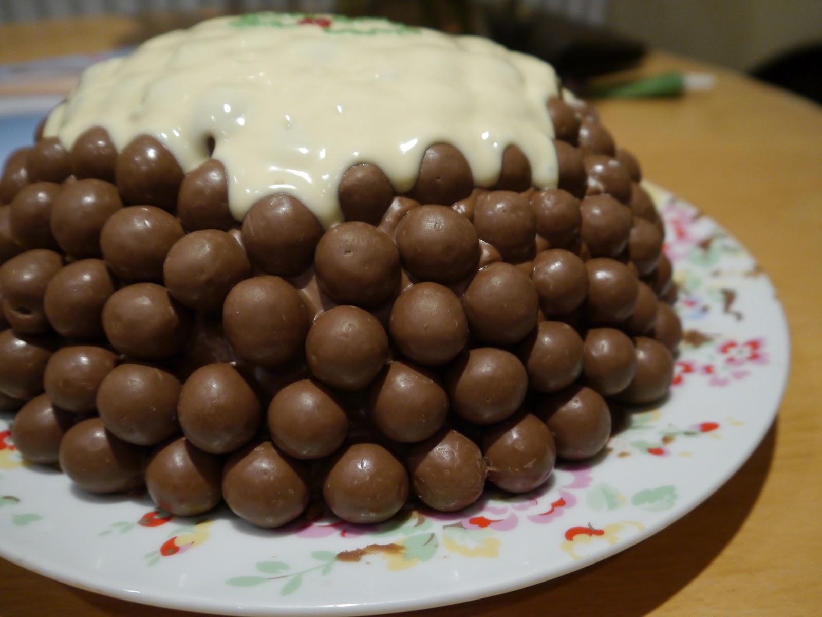 SUPERCALAFASHIONISTIC: Chocolate Christmas Pud