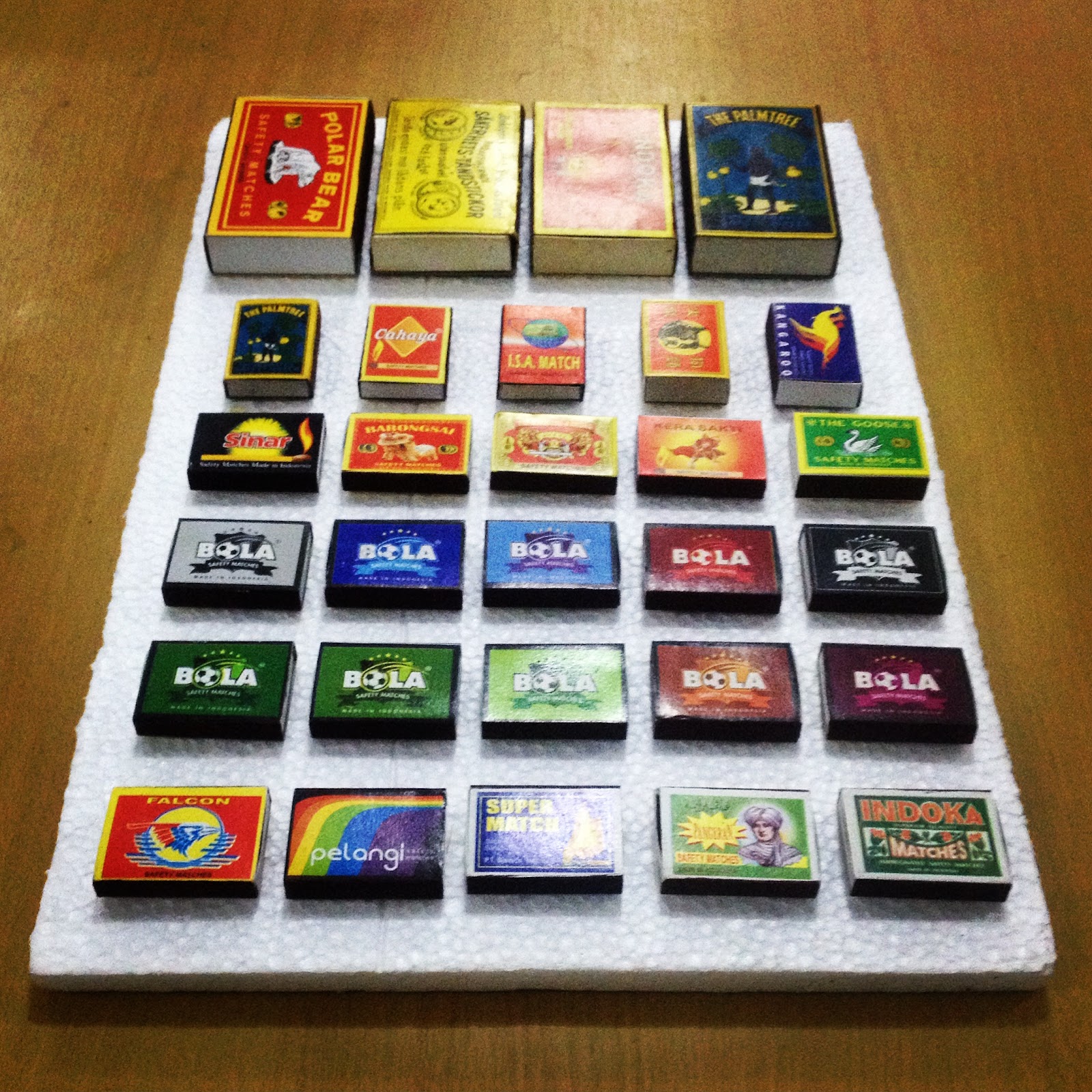 Vintage Lighter Collector: Koleksi Korek Api Kayu Besar & Kecil