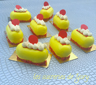 Petits gâteaux citron fruits rouges