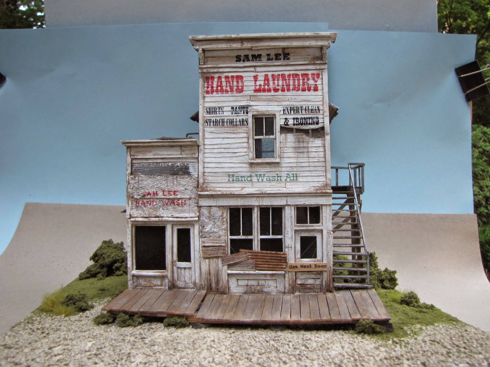 Tom Yorke Custom Model Building: August 2014