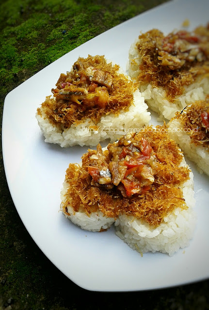 DaPuR UmMaHaT: SONGKOLO' BAJABU' / KETAN SERUNDENG