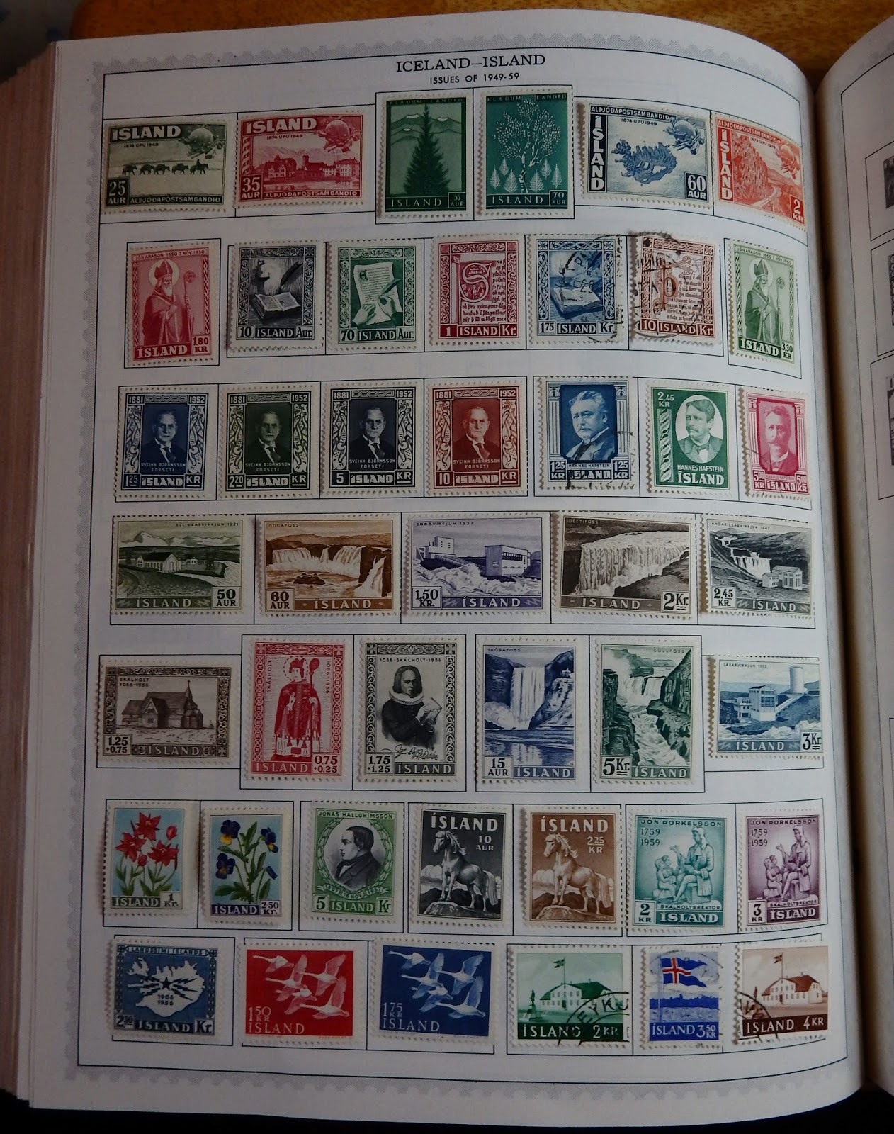 Big Blue 1840-1940: The Minkus Master Global Stamp Album: a One Volume ...