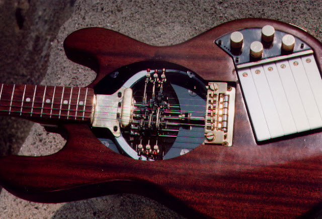 PREPARED GUITAR: DREAMY MADE: Keyed Cittern