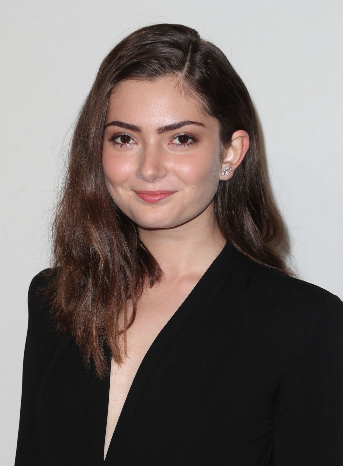 Starlet Arcade: Hot Emily Robinson