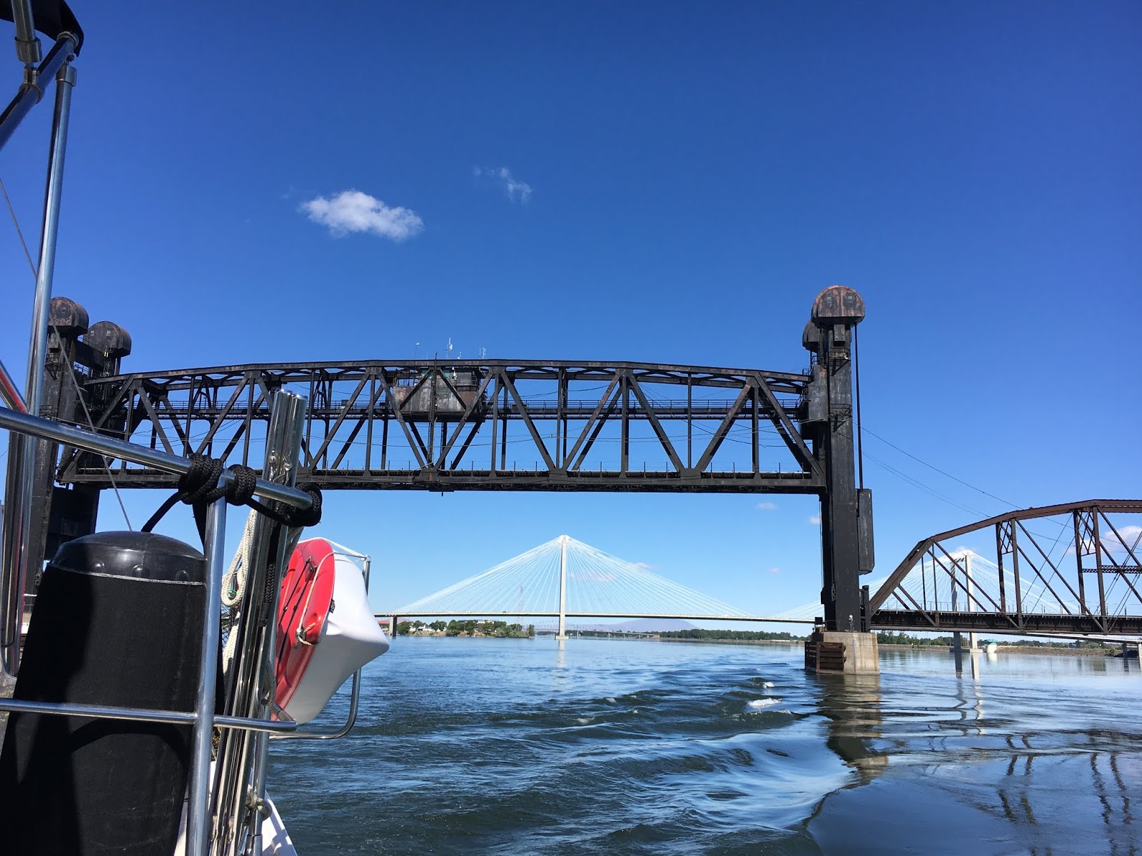 Please join us on MV Pairadice : ON TO THE SNAKE RIVER, more locks and ...