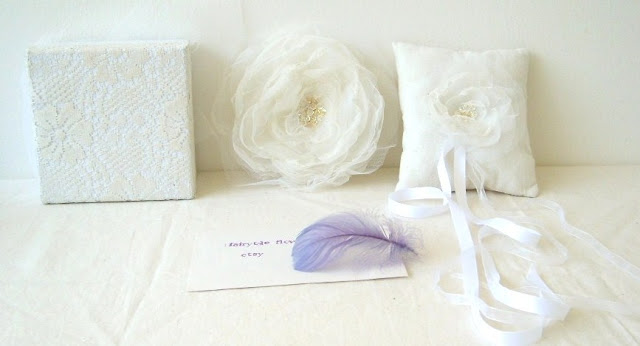 OnePerfectDay: Organza Flower Ring Pillow