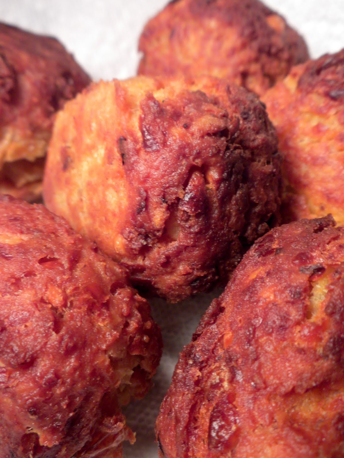 Perfectly Fried and Fluffy Falafel with Cucumber Sauce - Cuts: Recipes ...