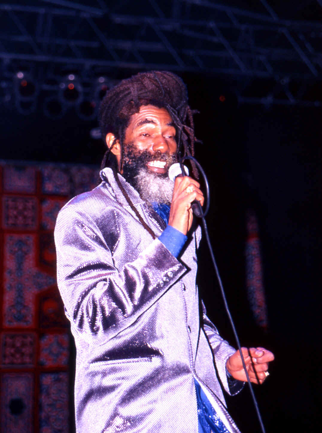 Reggaediscography: DON CARLOS - DISCOGRAPHY: (Reggae Singer)