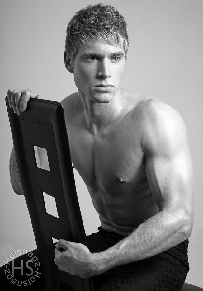 bestmaleunderwear: 근육질의 훈남모델 McAlindon