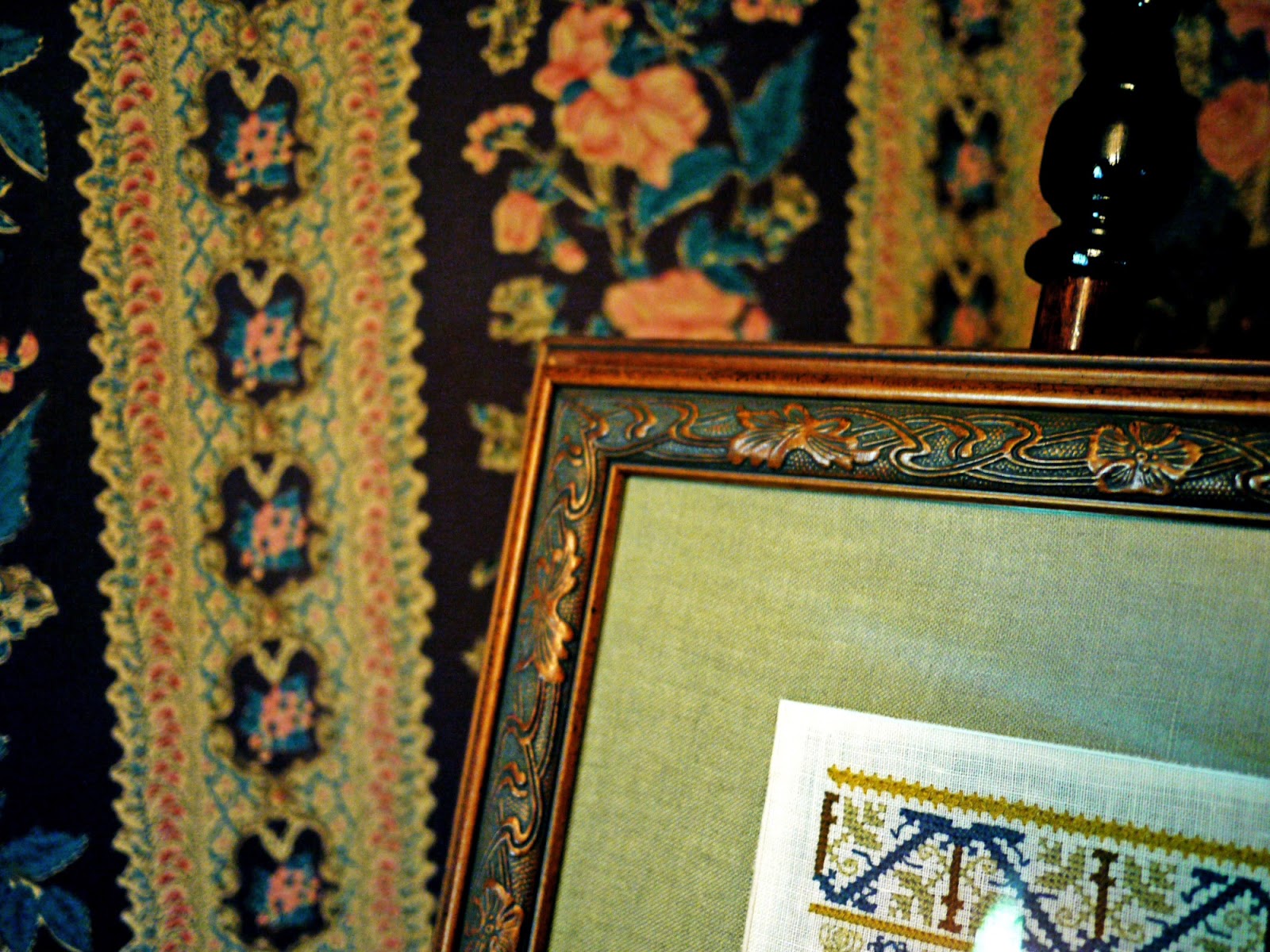 Loara Standish Sampler