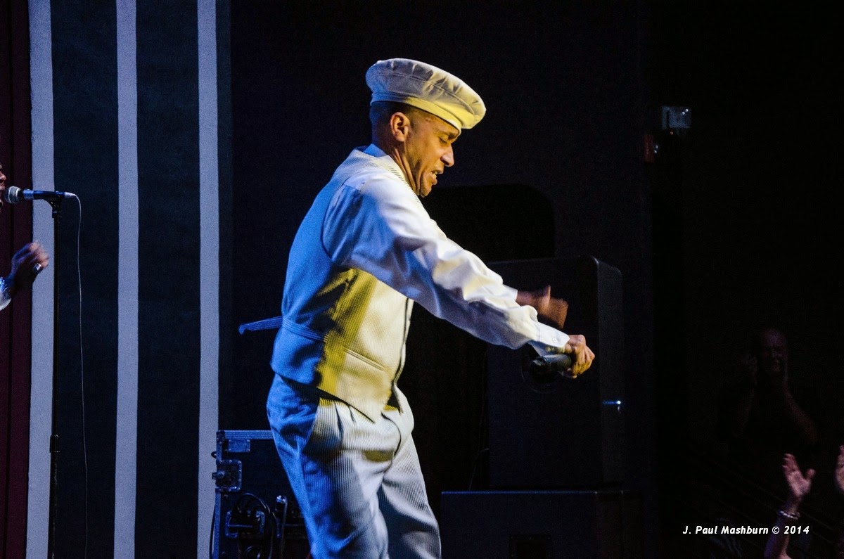 Mushy's Moochings - personal blog of a sixties kind of man