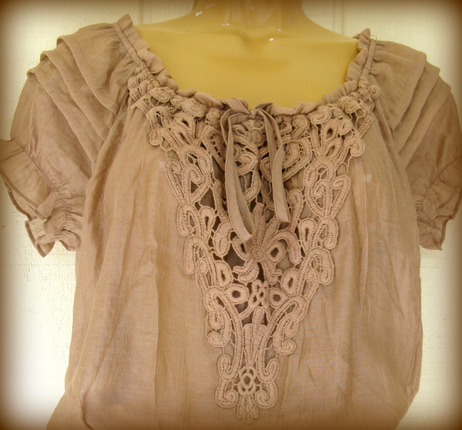 PARIS Rags: Rag Rose Necklace Giveaway!!!!