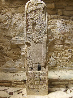 La Tercer Mitad.: Estelas.