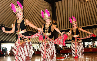 Penari: MANFAAT MENJADI PENARI