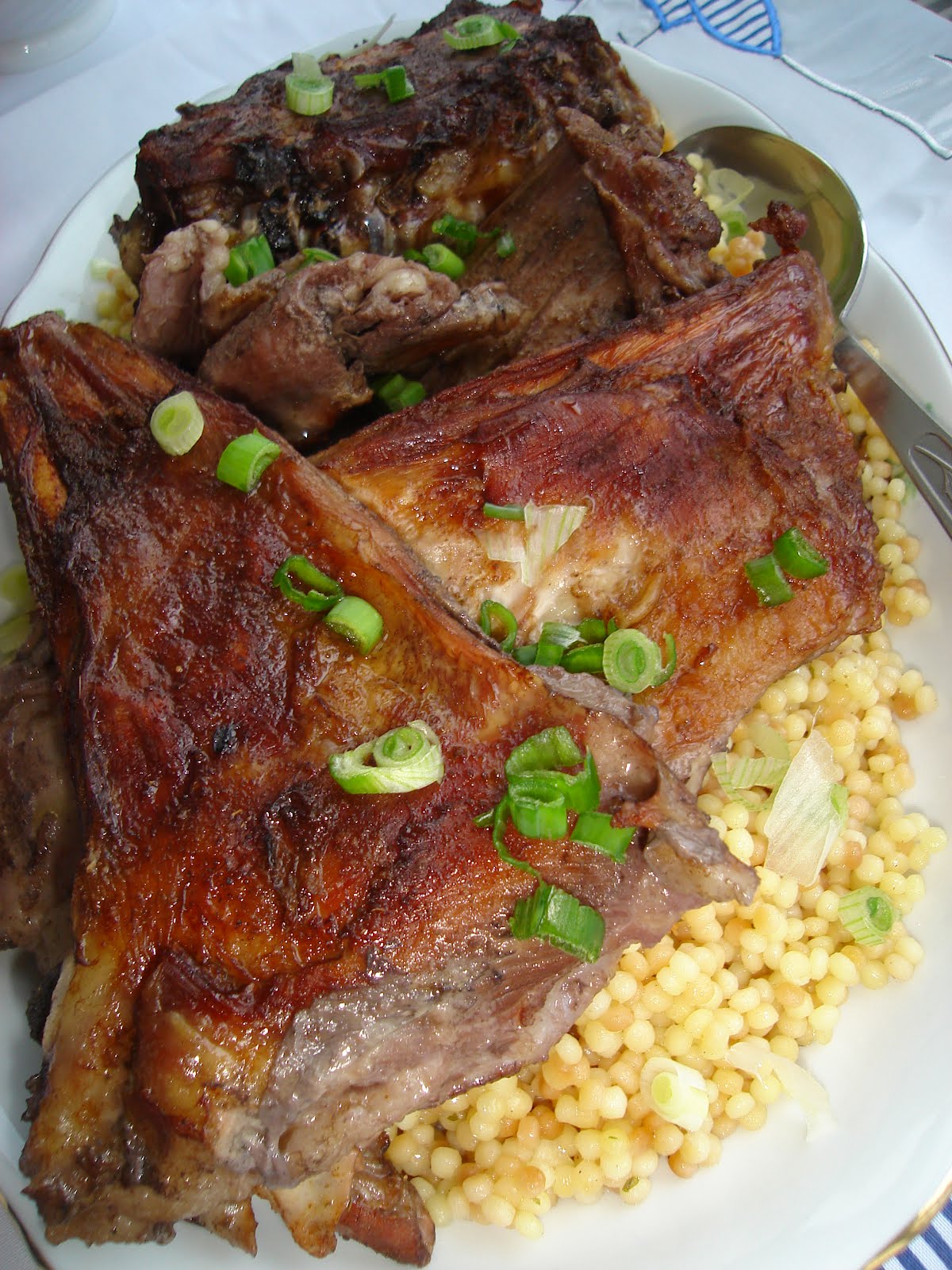 Pe masa din bucatarie: Ied cu cus-cus