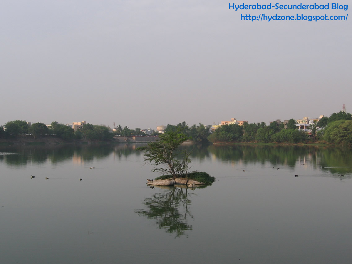 Hyderabad - Secunderabad Blog: The Safilguda Lake - Mini Tank Bund
