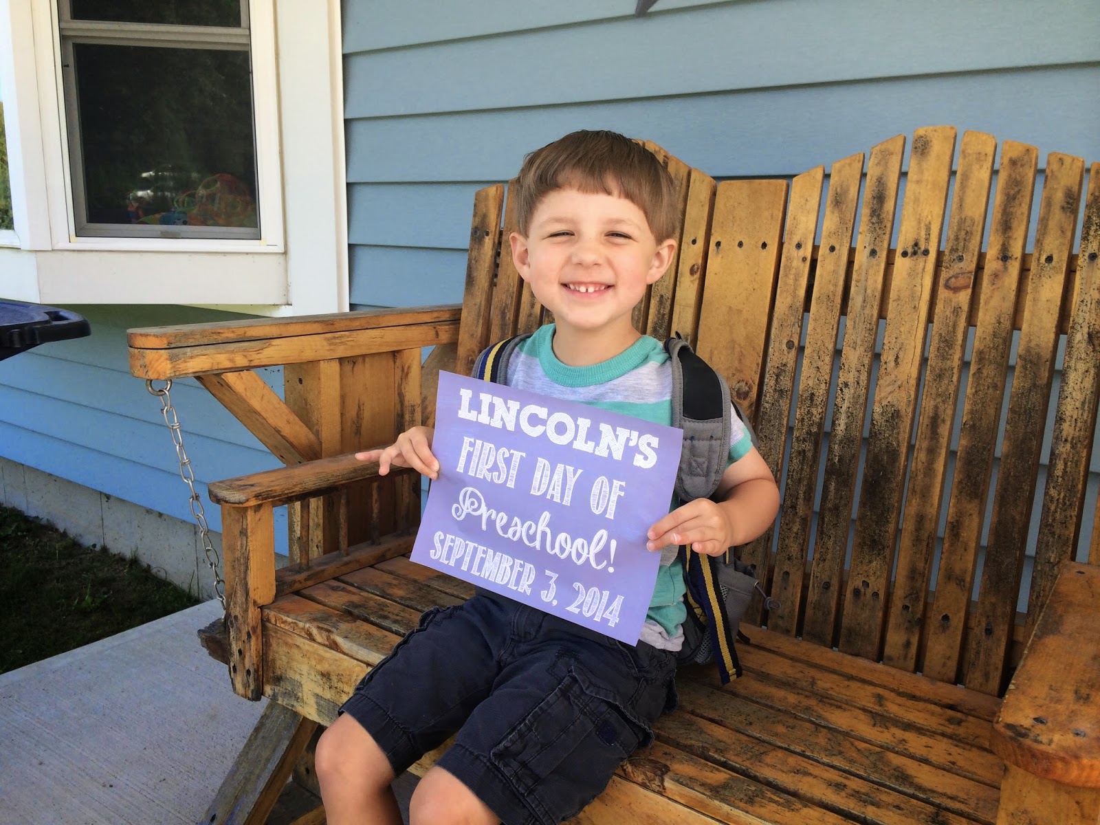 Wordless Wednesday: Back to School - The Momma Diaries