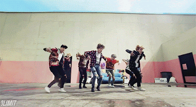 BTS' awesome group dance (gif)