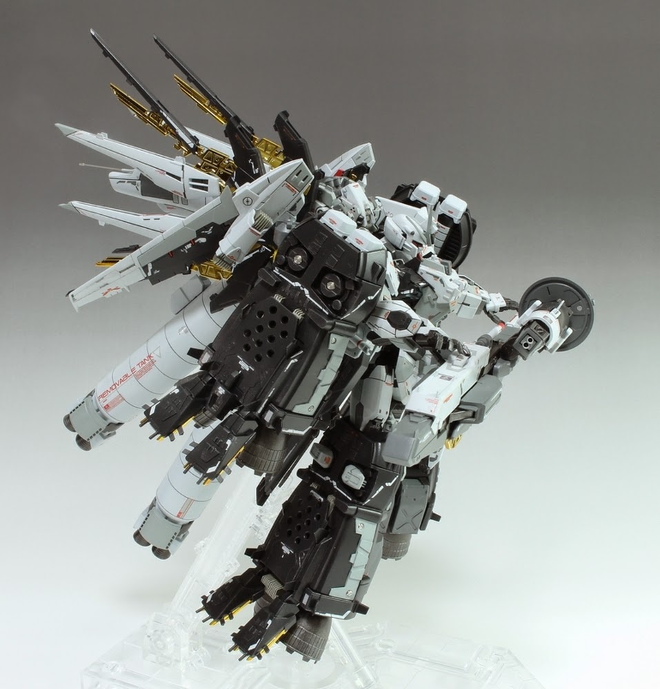 Custom Build: 1/144 Strike Freedom Humming Bird