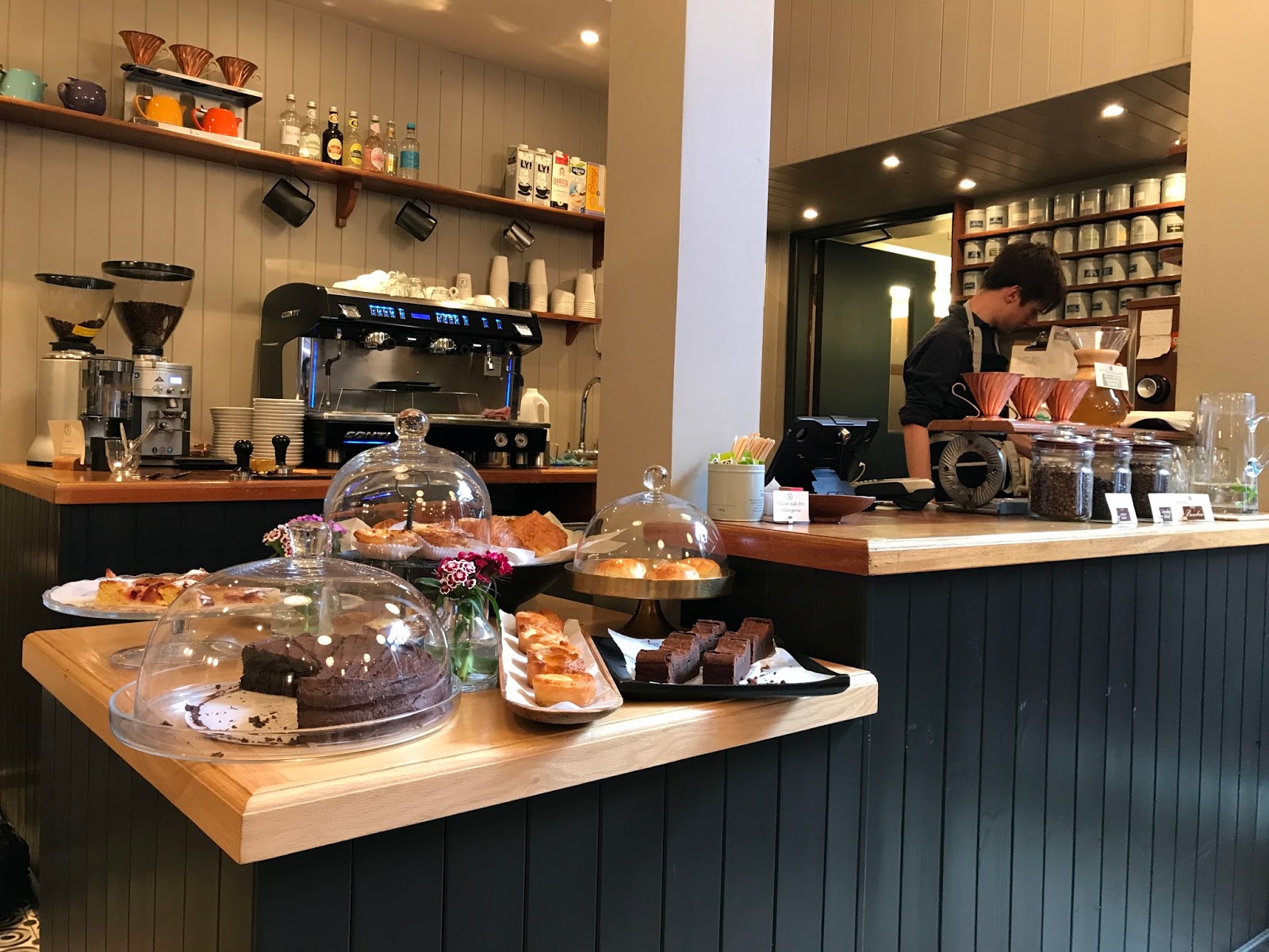 Double Skinny Macchiato: The Caffeine Chronicles: H.R. Higgins (Coffee-Man)