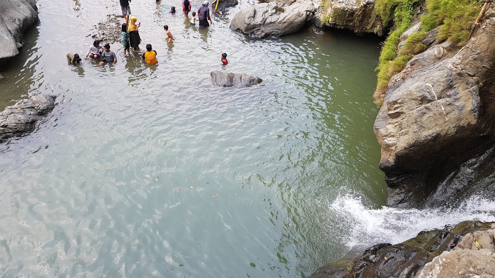 The Unexpected Journey 2: Green Canyon/Curug Ciomas dan Curug Cigentis