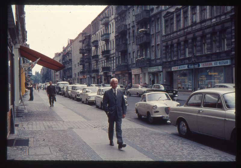 57 Beautiful Color Photos That Capture Everyday Life of Germany in the ...