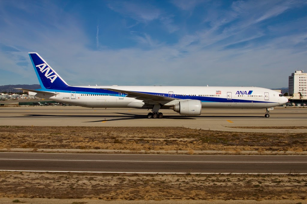 FLYINGPHOTOS MAGAZINE GALLERY: ANA - B777-300ER - JA732A