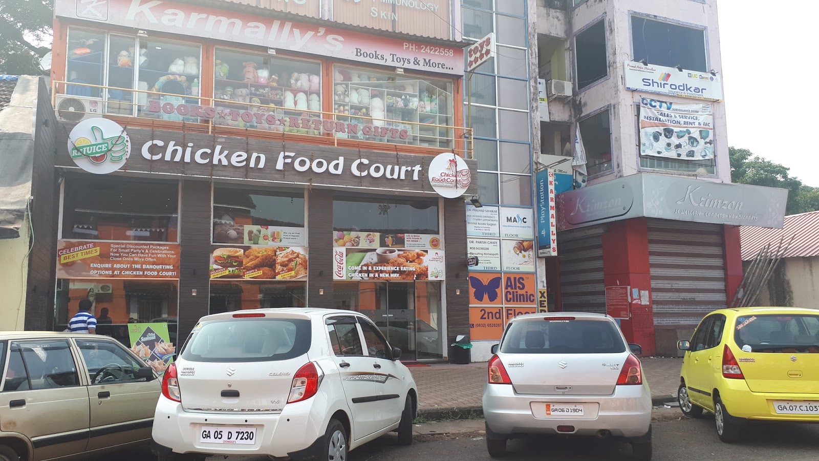 Panjim Darshan: CHICKEN FOOD COURT
