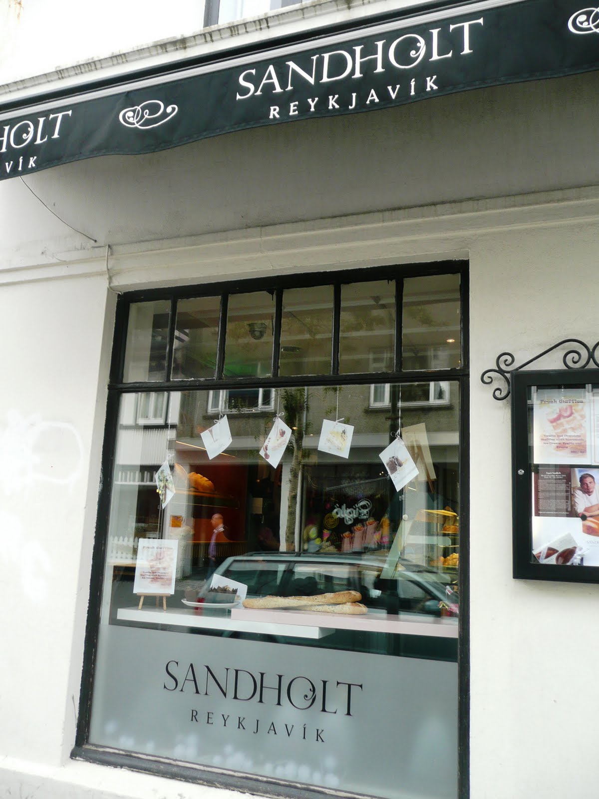 Mimi's Cake Tour: Sandholt