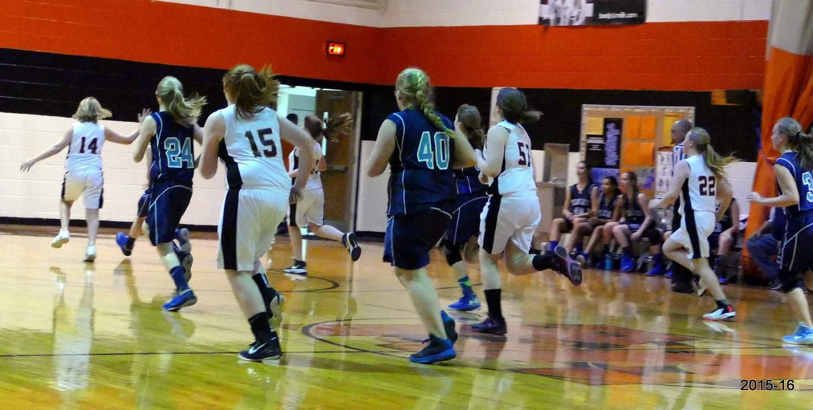 Pocahontas Commentator Plus: Extra Large Basketball