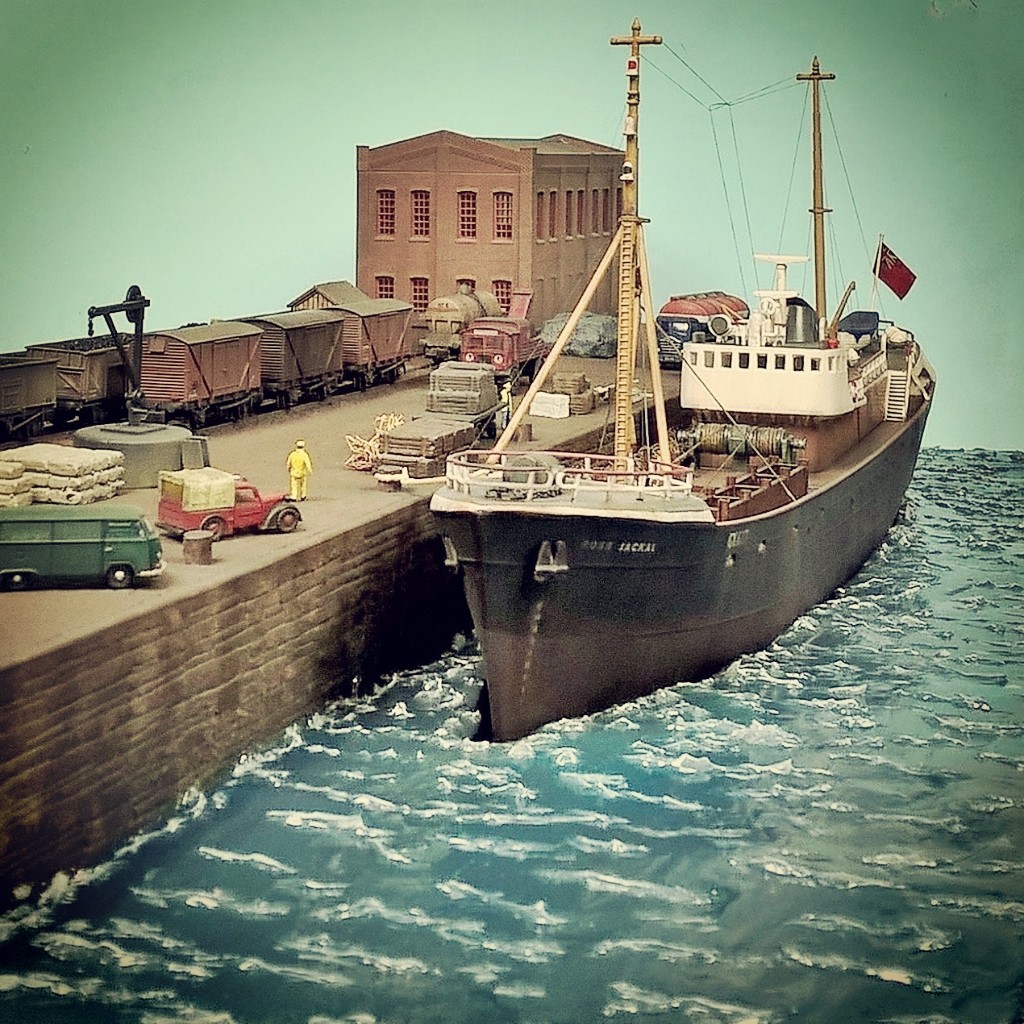 TRAWLER READY TO SET SAIL